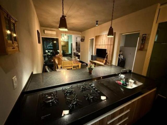 Casa com 3 quartos à venda bairro Alto Umuarama Uberlândia/MG