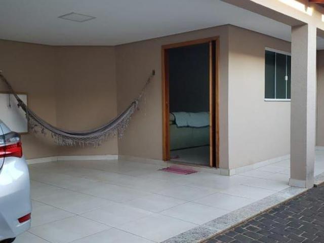 Casa com 3 quartos à venda bairro Jardim Patrícia Uberlândia/MG