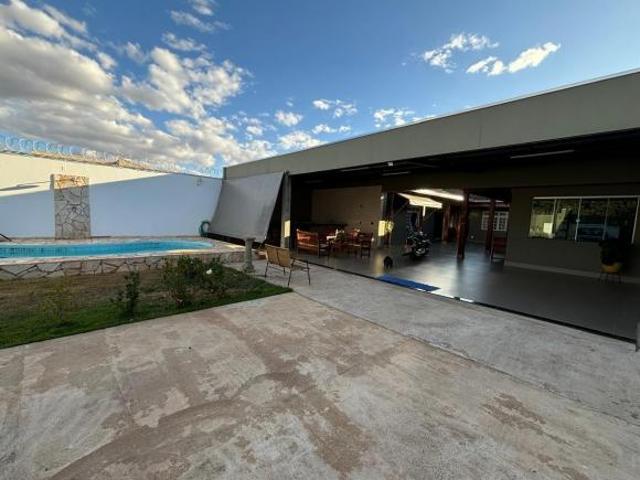 Casa com 3 quartos à venda, bairro Morada da Colina Uberlândia/MG