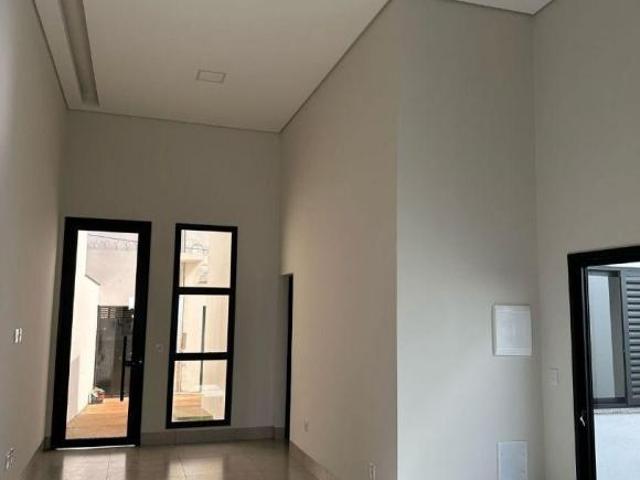 Casa com 3 quartos à venda bairro Novo Mundo Uberlândia/MG