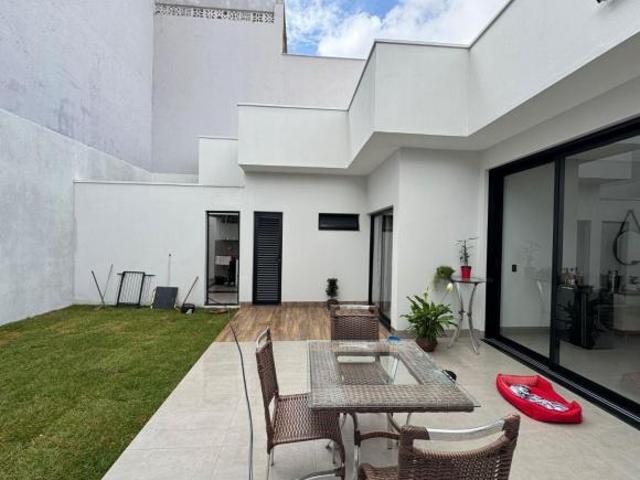 Casa com 3 quartos à venda, Bairro Novo Mundo Uberlândia/MG