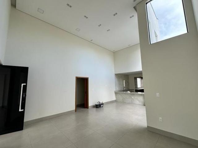 Casa com 3 quartos à venda, bairro Novo Mundo Uberlândia/MG