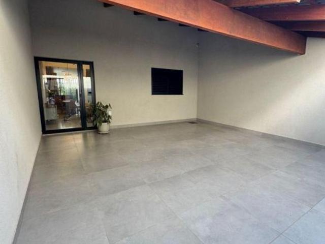 Casa com 3 quartos à venda, bairro Novo Mundo Uberlândia/MG
