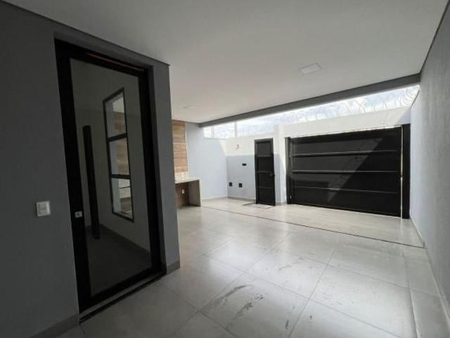 Casa com 3 quartos à venda bairro Novo Mundo Uberlândia/MG