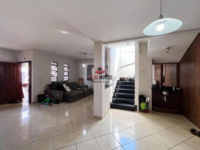 Casa com 3 quartos à venda, bairro Santa Rosa Uberlândia/MG