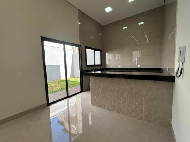 Casa com 3 quartos à venda, bairro Tabajaras Uberlândia/MG