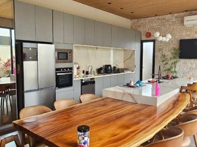 Casa com 3 quartos à venda, Condomínio Reserva dos Ipês Uberlândia/MG