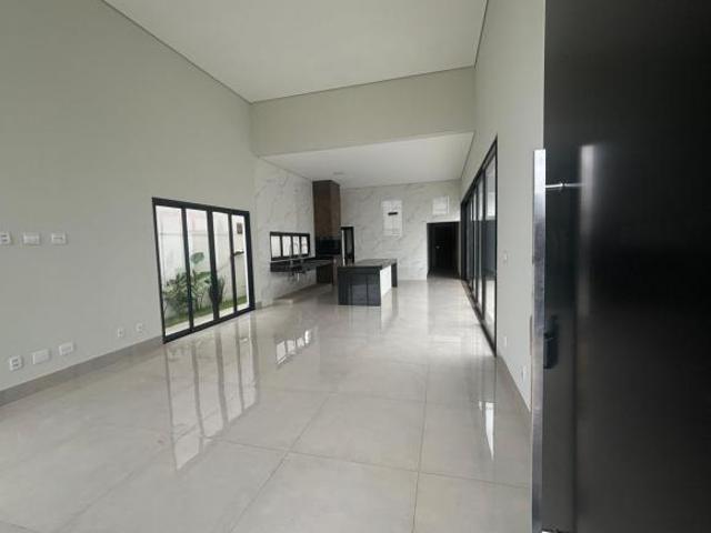 Casa com 3 quartos à venda, Condomínio Splêndido Uberlândia/MG