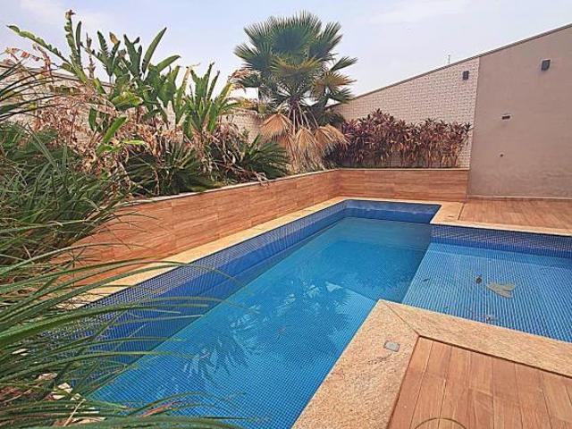 Casa com 3 quartos à venda em Varginha, no bairro Alta Villa