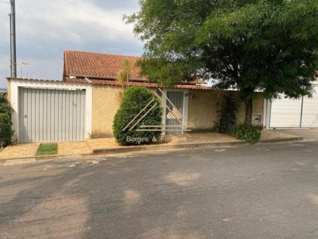 Casa com 3 quartos à venda em Varginha, no bairro Jardim Simões