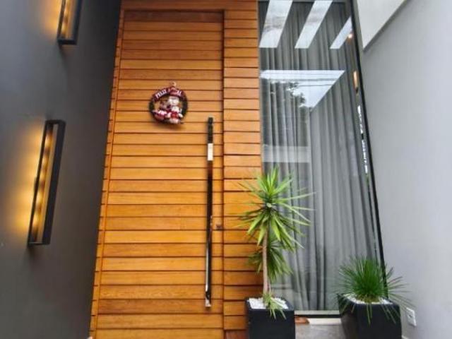 Casa com 3 quartos à venda em Varginha, no bairro Santa Luiza