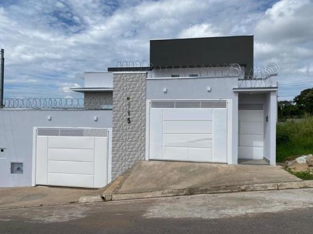 Casa com 3 quartos à venda em Varginha, no bairro Porto Real