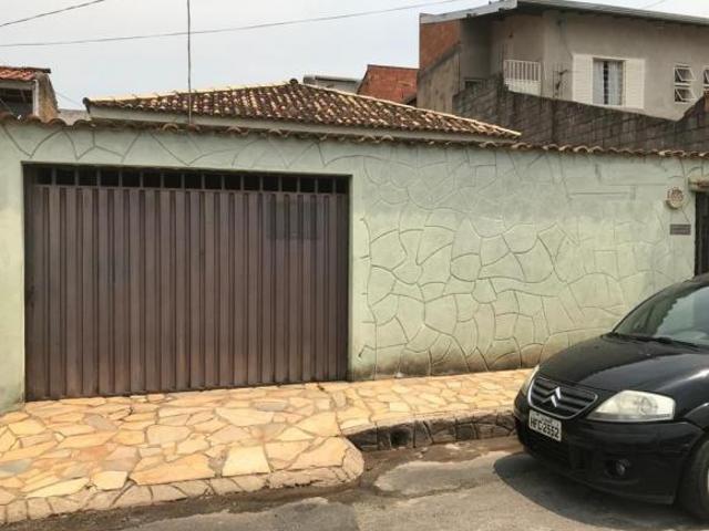 Casa com 3 quartos à venda em Varginha, no bairro Parque Mariela