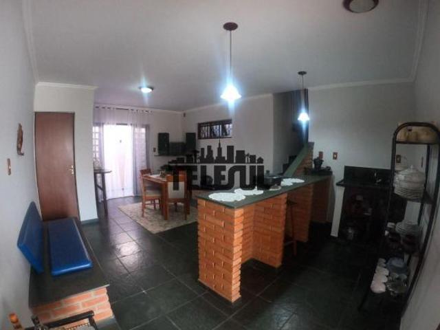 Casa com 3 quartos à venda em Varginha, no bairro Parque Urupês