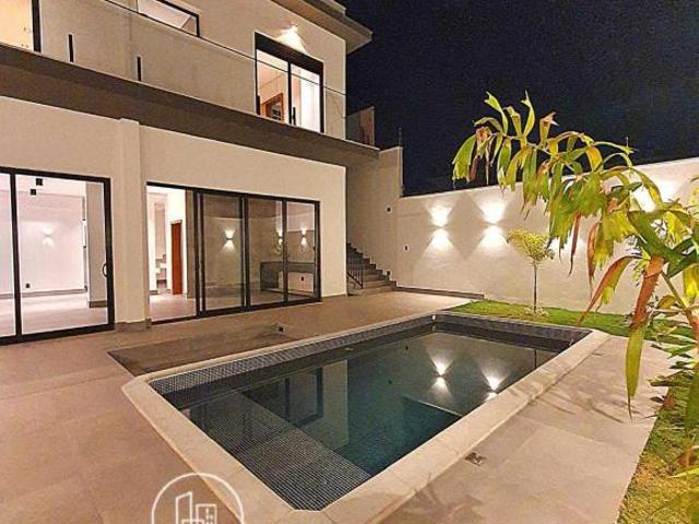 Casa com 3 quartos à venda em Varginha, no bairro Vila Paiva