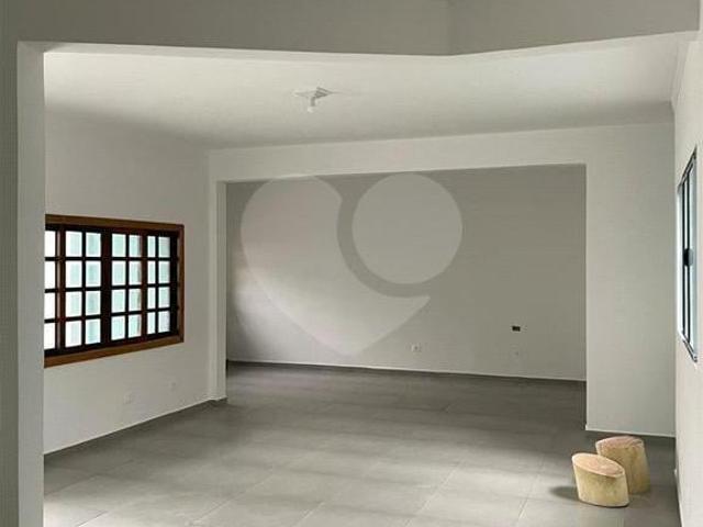 Casa com 3 quartos à venda em Vila nhocune SP