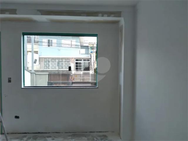 Casa com 3 quartos à venda em Vila Nivi SP