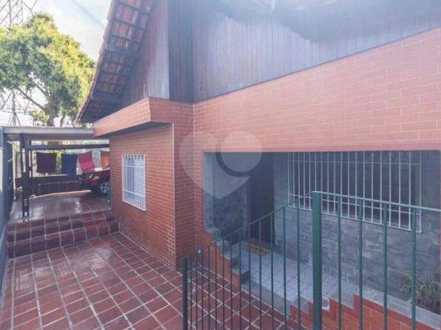 Casa com 3 quartos à venda em Vila Nova Galvão SP