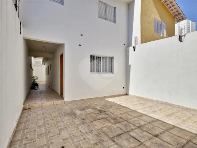 Casa à venda com 3 quartos, sendo 1 suíte, em Santo Amaro, São Paulo SP