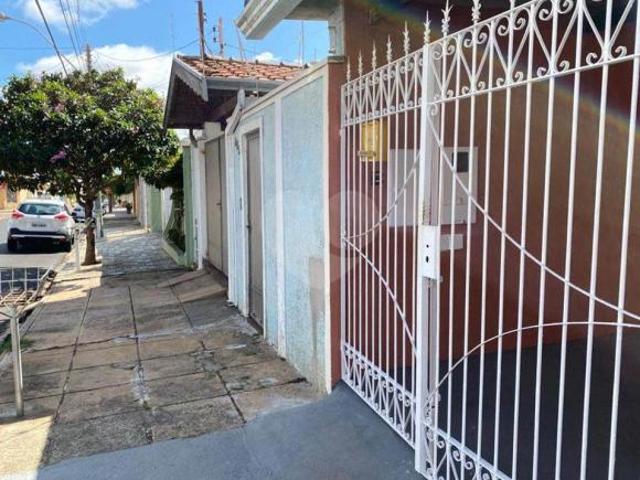 Casa à venda com 3 quartos, sendo 1 suíte, em Vila Boa Vista, São Carlos