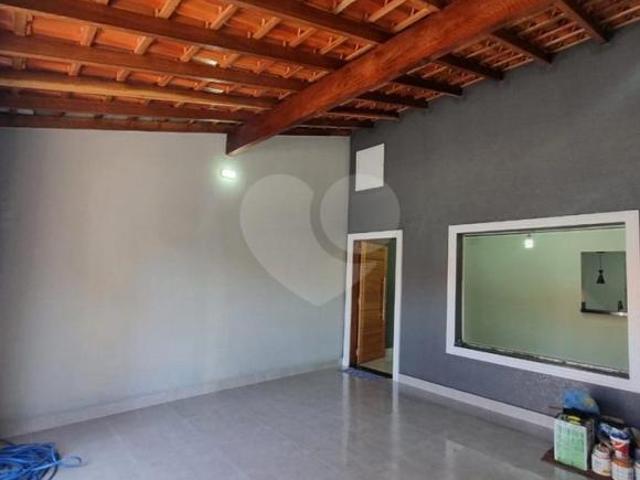 Casa com 3 quartos à venda em Vila Brizzola SP