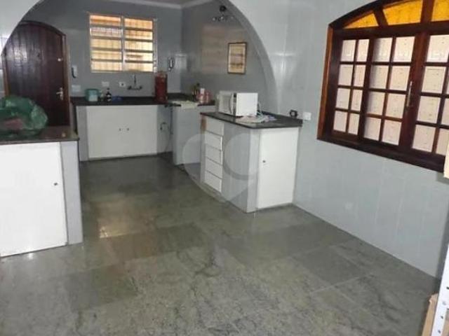 Casa com 3 quartos à venda em Vila Campesina SP