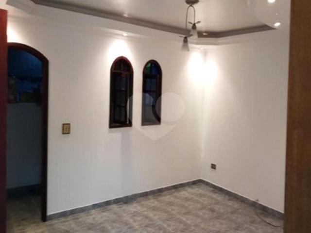 Casa com 3 quartos à venda em Vila carmosina SP
