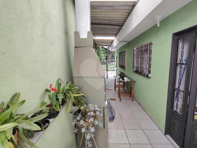 Casa com 3 quartos à venda em Vila carbone SP