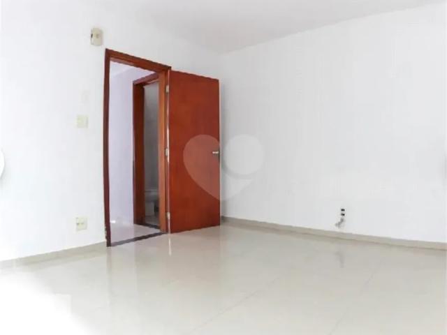 Casa com 3 quartos à venda em Vila Clementino SP