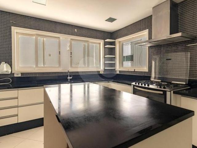 Casa com 3 quartos à venda em Vila cordeiro SP