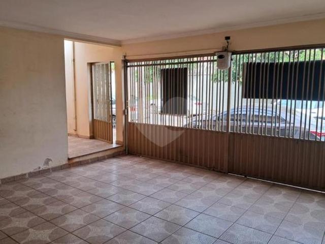 Casa com 3 quartos à venda em Vila independência SP