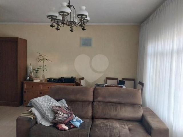 Casa com 3 quartos à venda em Vila irmãos arnoni SP