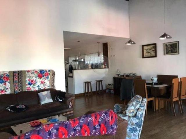 Casa com 3 quartos à venda em Vila irmãos arnoni SP