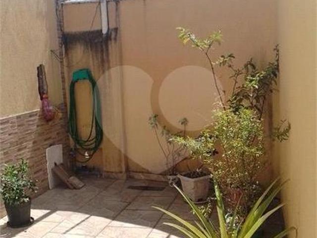 Casa com 3 quartos à venda em Vila Joana SP