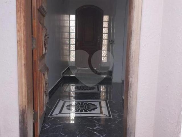 Casa com 3 quartos à venda em Vila leonor SP