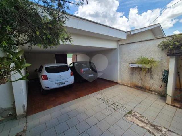 Casa com 3 quartos à venda em Vila rezende SP