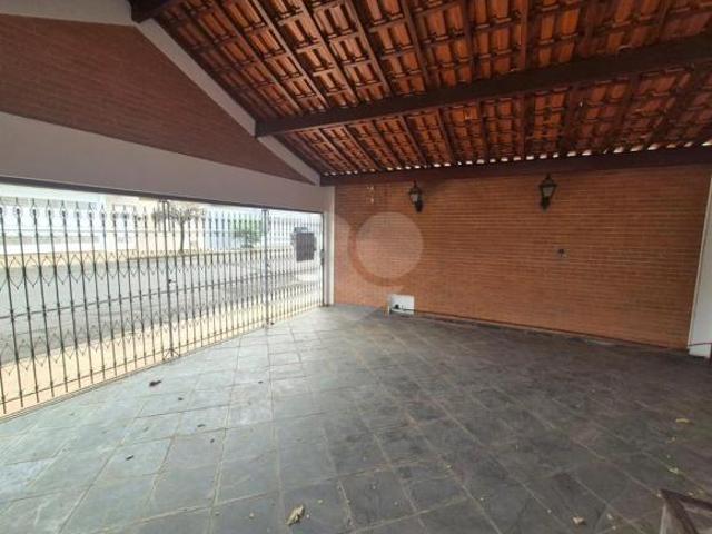 Casa com 3 quartos à venda em Vila Rezende SP