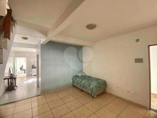 Casa à venda com 3 quartos em Vila Rosália, Guarulhos
