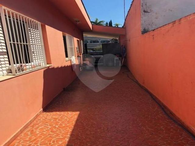 Casa com 3 quartos à venda em Vila Trujillo SP