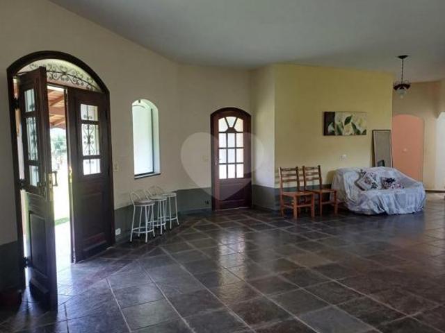Casa com 3 quartos à venda em Alpes D&apos ouro SP
