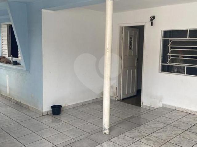 Casa com 3 quartos à venda em Aqui se vive SP