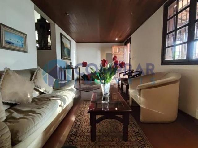Casa com 3 quartos à venda em Belo Horizonte, no bairro Conjunto Califórnia