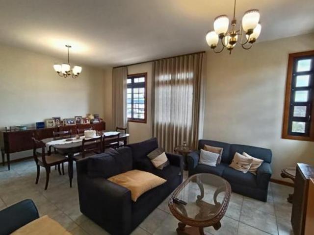 Casa com 3 quartos à venda em Belo Horizonte, no bairro Caiçaras