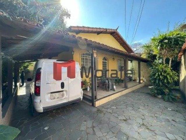Casa com 3 quartos à venda em Belo Horizonte, no bairro Caiçaras