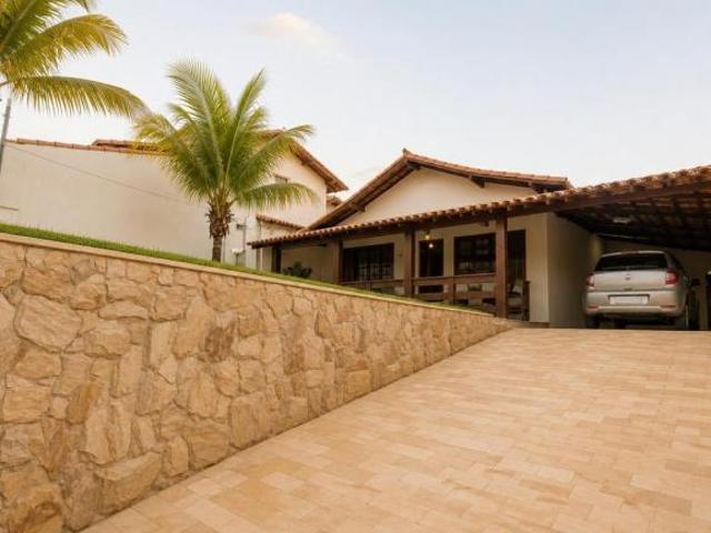 Casa com 3 quartos à venda em Belo Horizonte, no bairro Castelo