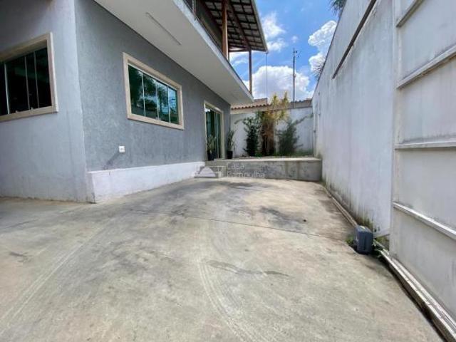 Casa com 3 quartos à venda em Belo Horizonte, no bairro Céu Azul