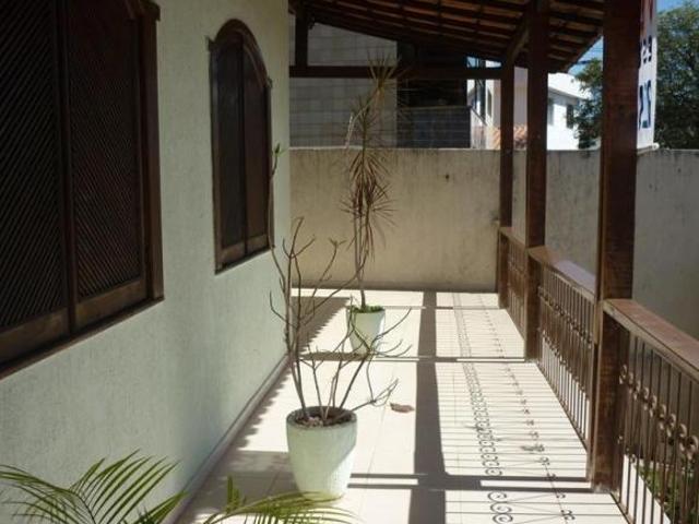 Casa com 3 quartos à venda em Belo Horizonte, no bairro Cidade Nova