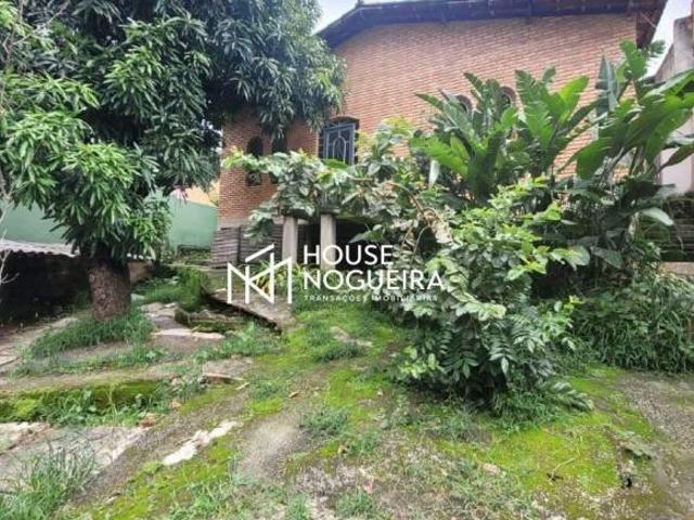 Casa com 3 quartos à venda em Belo Horizonte, no bairro Araguaia