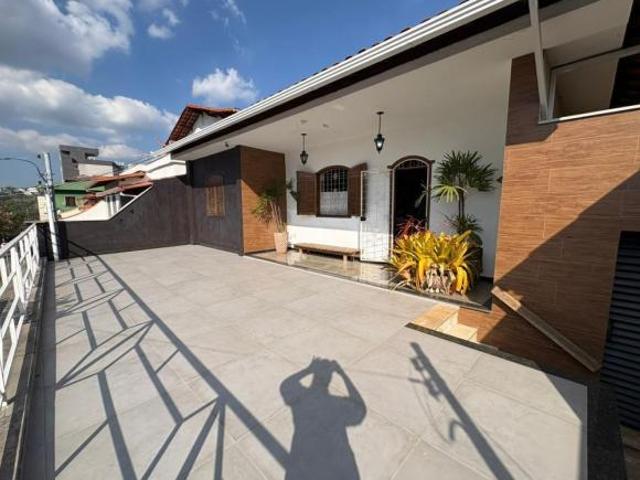 Casa com 3 quartos à venda em Belo Horizonte, no bairro Barreiro