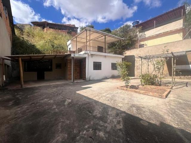 Casa com 3 quartos à venda em Belo Horizonte, no bairro Glória